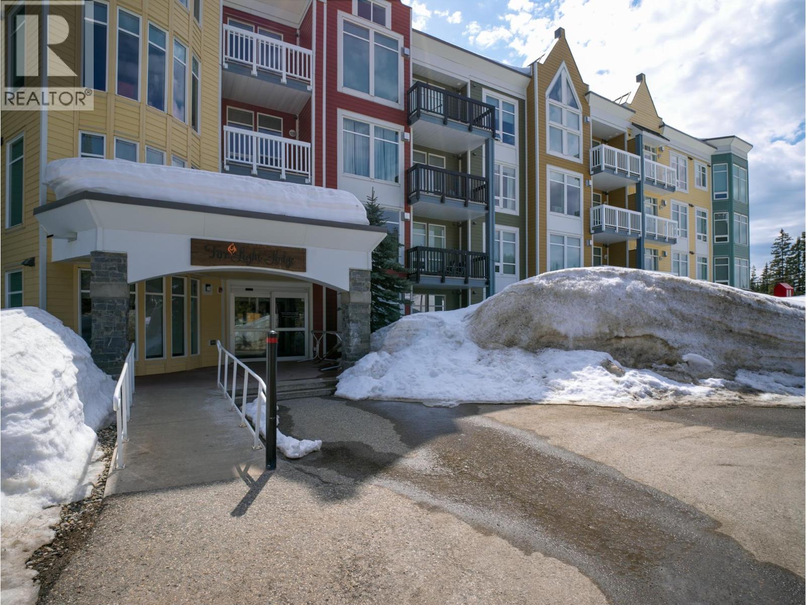 30 Monashee Road Unit# 303, Vernon | Silver Star Real Estate MLS#